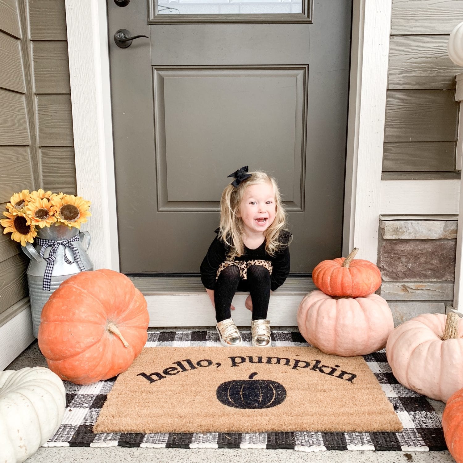 Front Porch Door Mat Layering Ideas for Fall