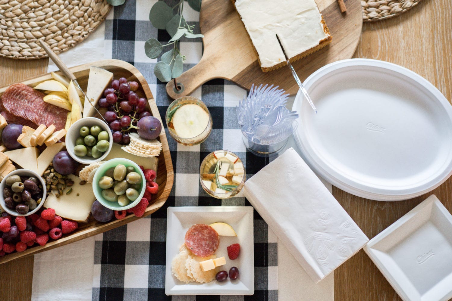 Easy Entertaining - A Fall Girlfriend Happy Hour