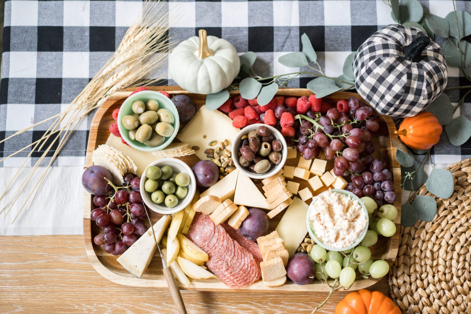 Easy Entertaining - A Fall Girlfriend Happy Hour