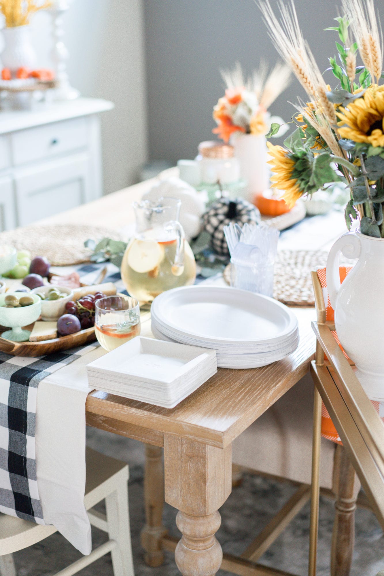 Easy Entertaining - A Fall Girlfriend Happy Hour