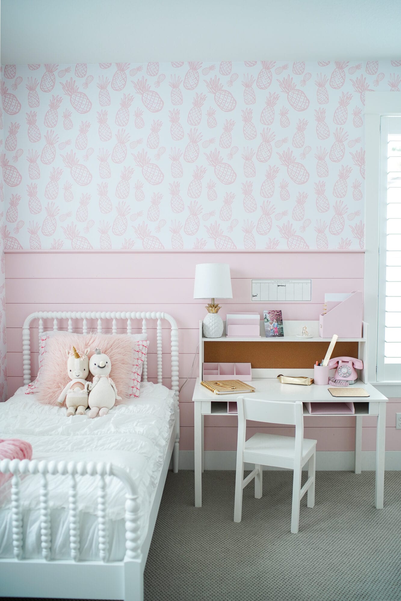 Little Girls Desk with Hutch and Chair