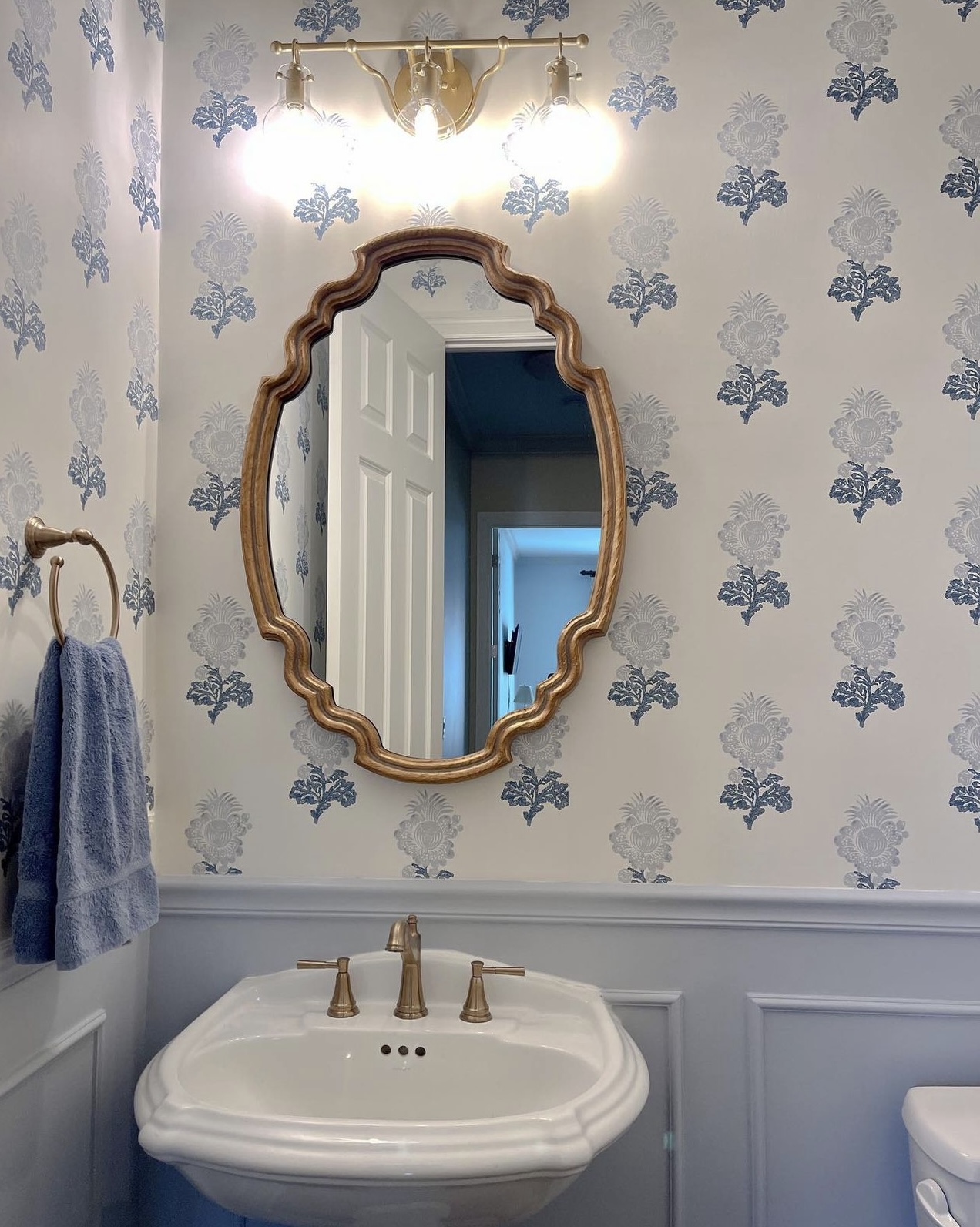Coastal Blue Paint - Sherwin Williams Upward Paint Review