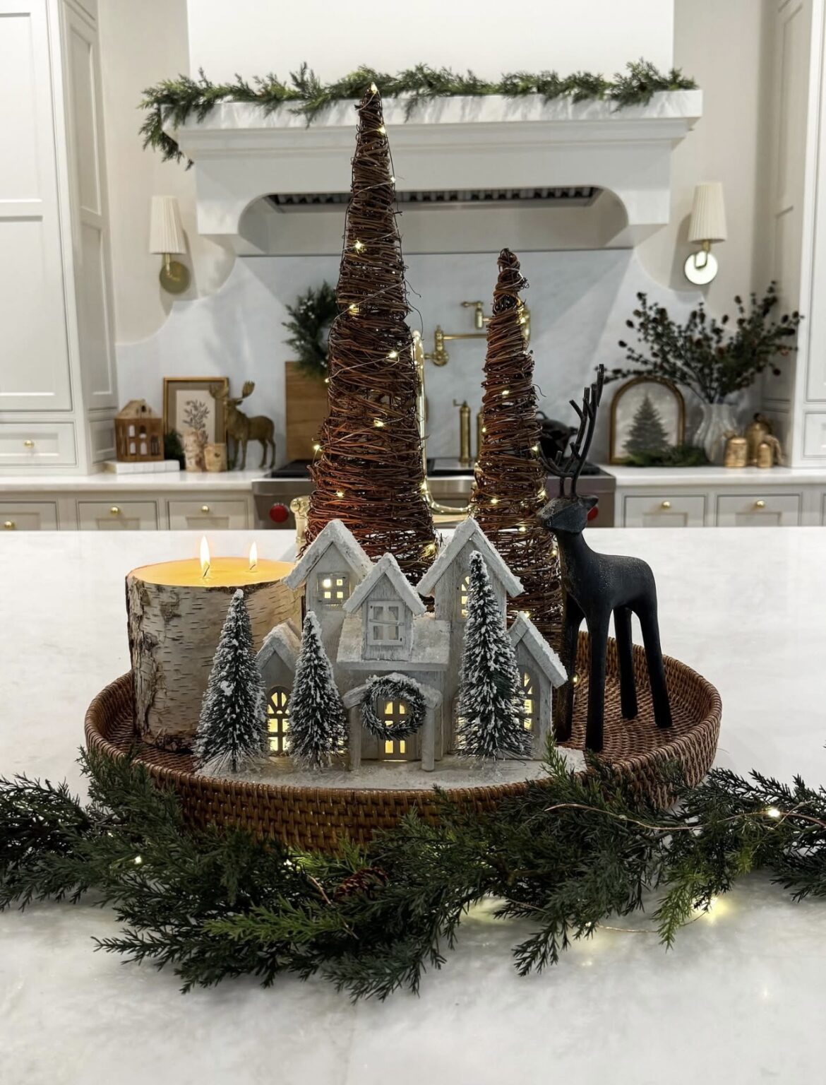 Christmas Kitchen Island Centerpiece Decor Ideas for 2025